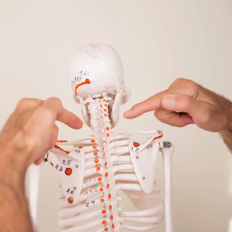 Atlas Correction: Causes & Treatment | Liebscher & Bracht