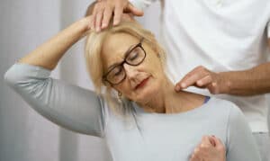 Stretches for Tinnitus | Liebscher & Bracht