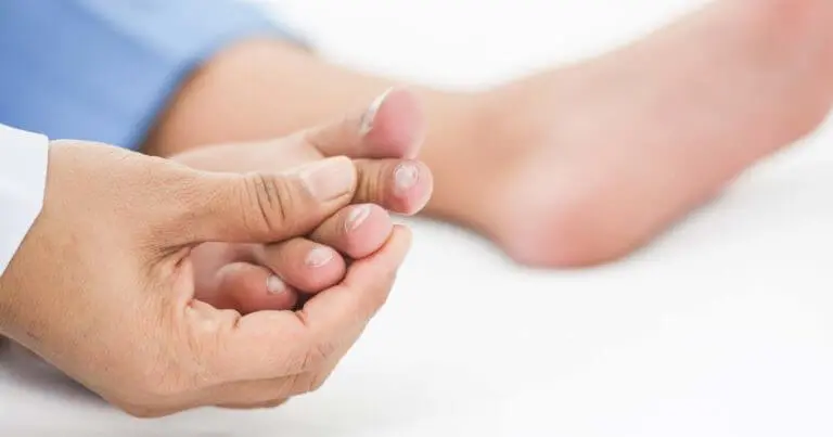 Spreizfuß: Alles zu Ursachen, Behandlung und Übungen | Liebscher & Bracht