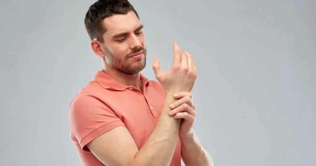 Fingerschmerzen: Ursache, Behandlung und Übungen | Liebscher & Bracht