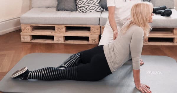 Hohlkreuz – Ursachen & Behandlung | Liebscher & Bracht