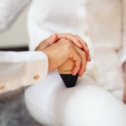 Wadenschmerzen – Ursachen, Symptome & Übungen | Liebscher & Bracht